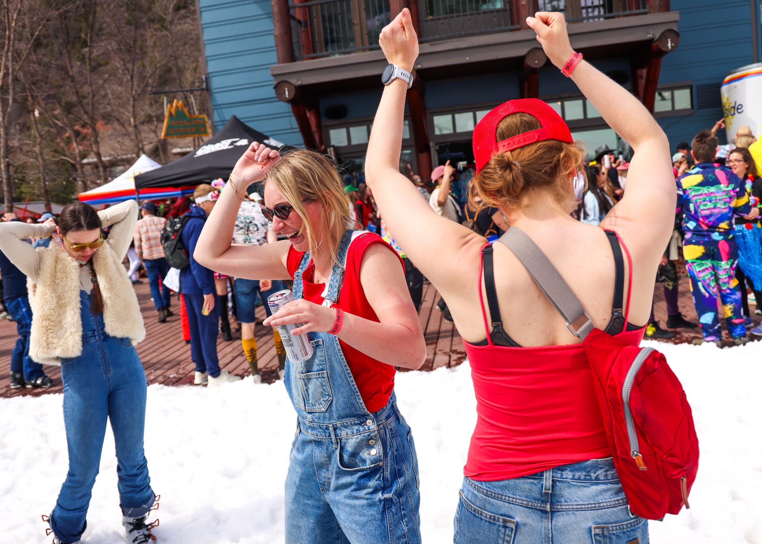 PHOTOS: Alehouse hosts annual closing day party at Aspen Highlands ...