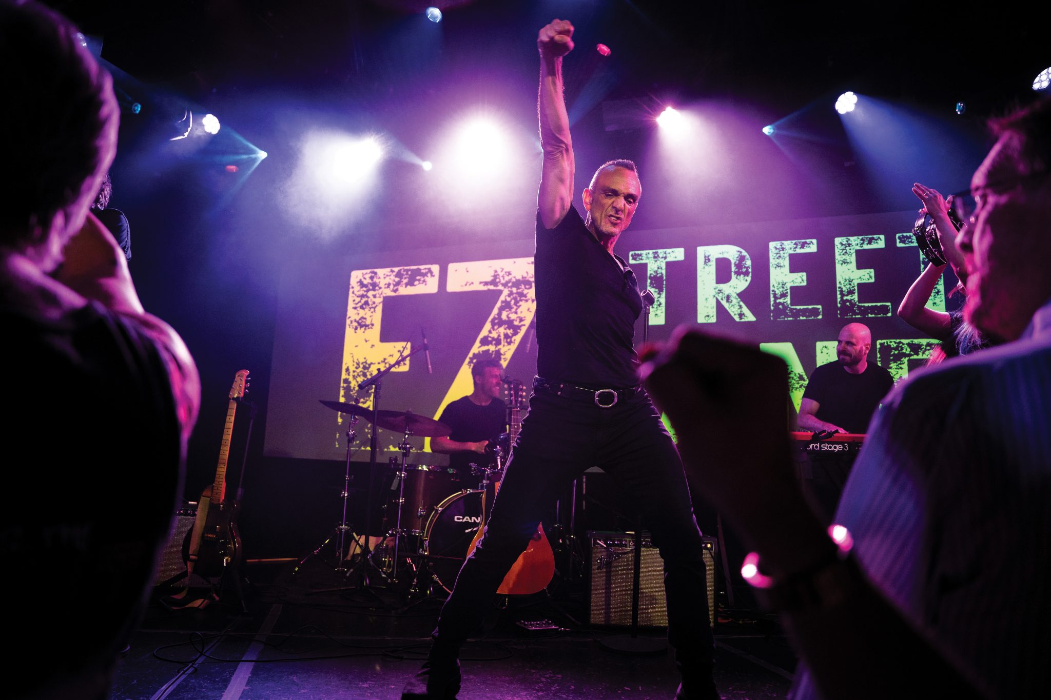 Born to perform: Hank Azaria celebrates Bruce Springsteen at Aspen’s ...
