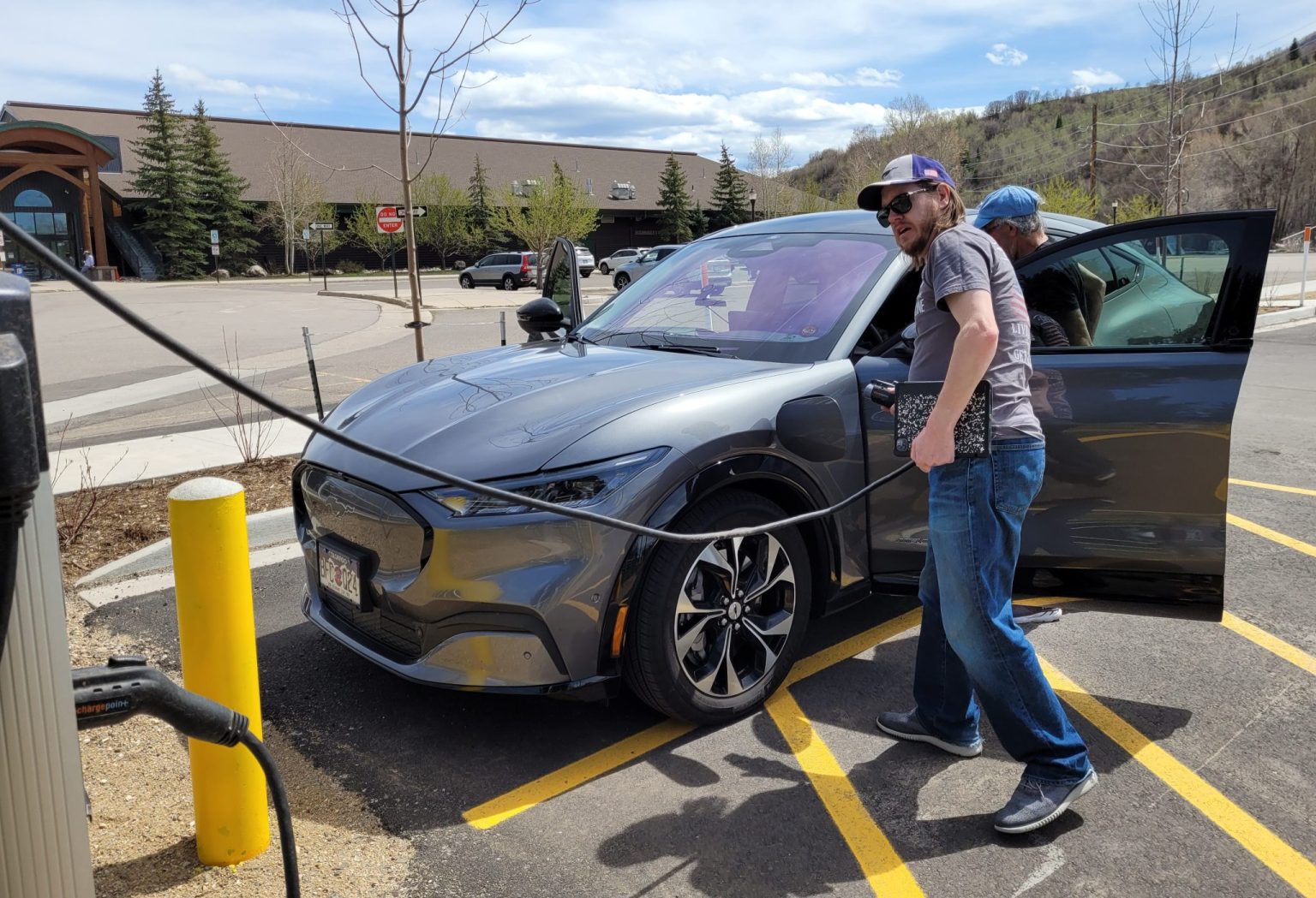 Colorado boosts electric vehicle rebates after federal incentives ...