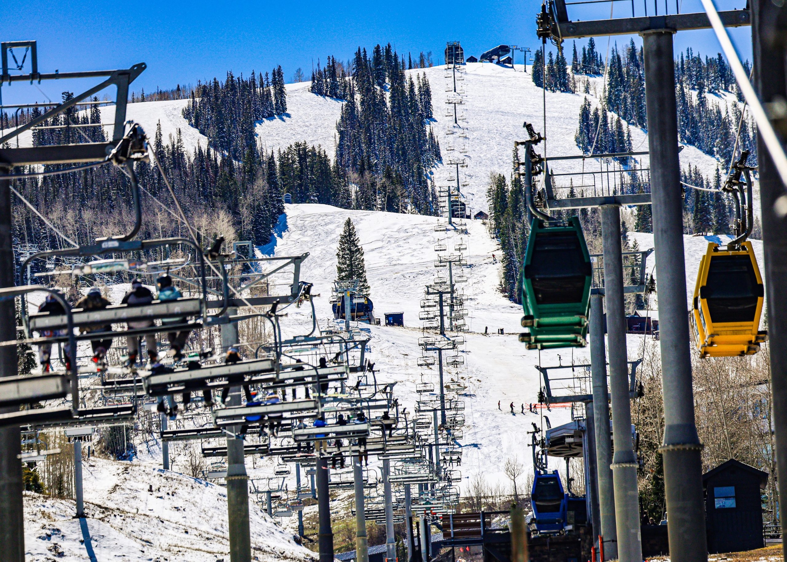 PHOTOS: Last call for Snowmass as ski and snowboard season ends early ...