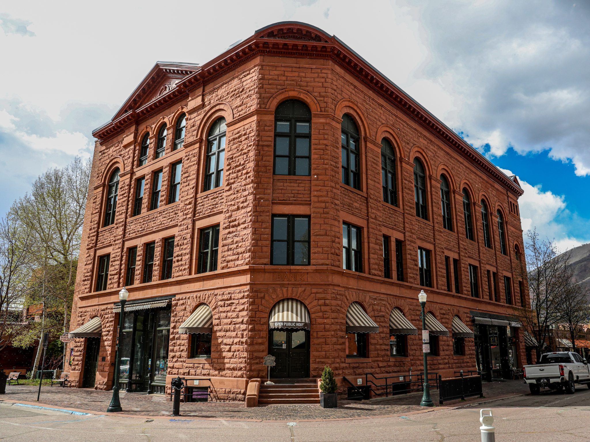 Aspen Psychedelic Symposium explores ‘transformative world’ of natural ...