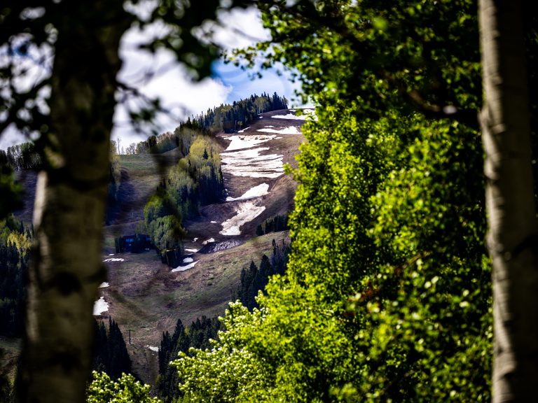Helicopter operations for Nell Bell lift to close part of Ute Trail ...