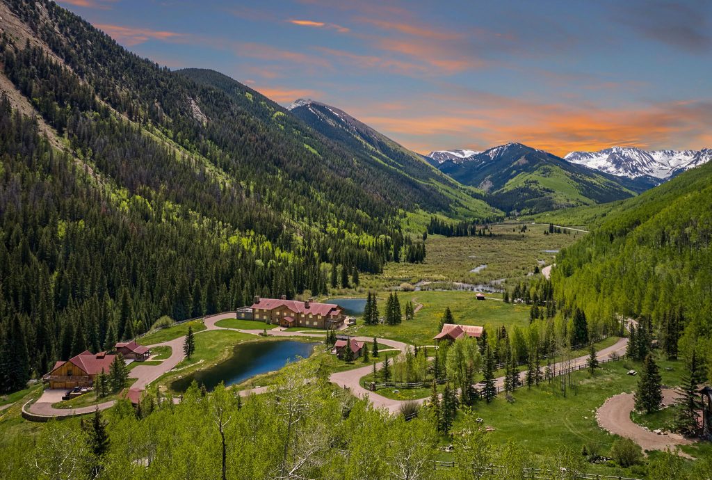 Aspen’s Elk Mountain Lodge headed to public auction | AspenTimes.com