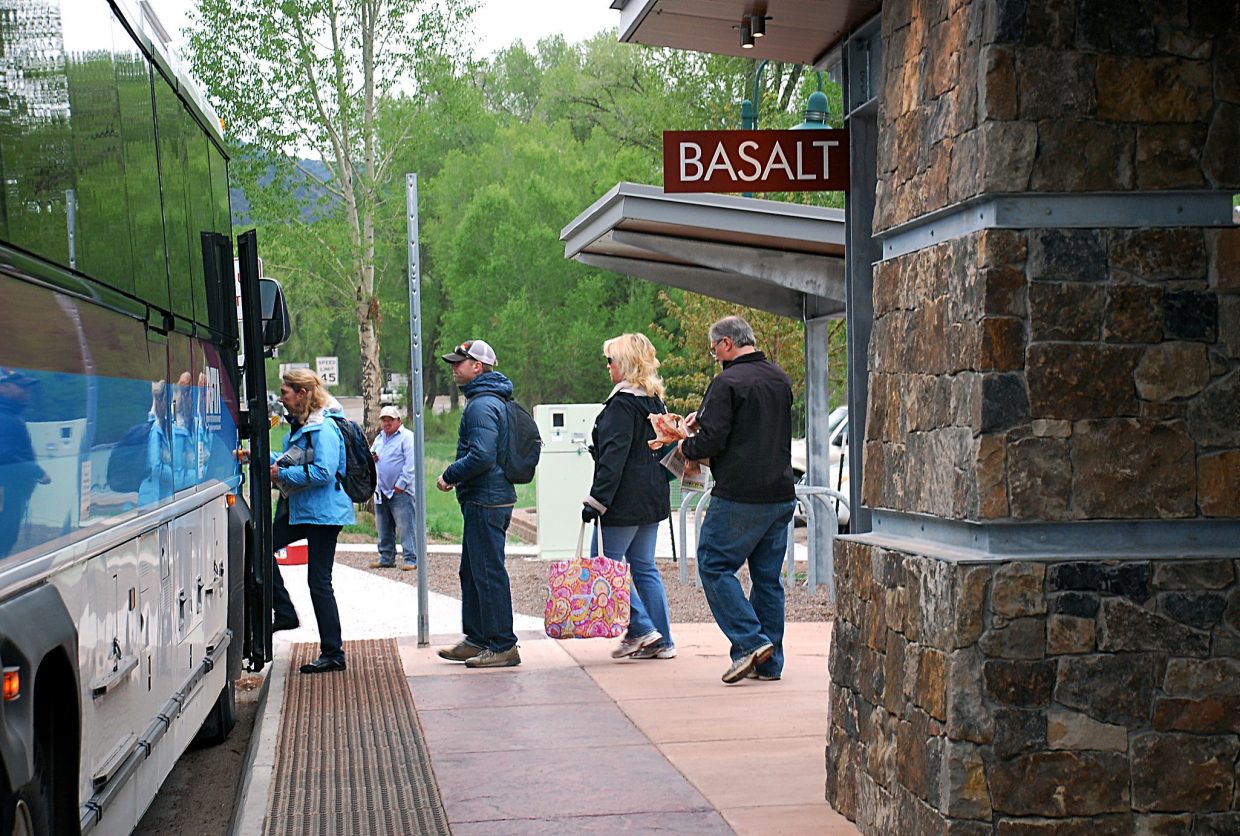 Expanded service boosts RFTA’s bus ridership to record pace ...