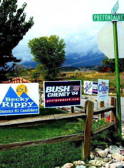 Sign(s) behind the dotted line | PostIndependent.com