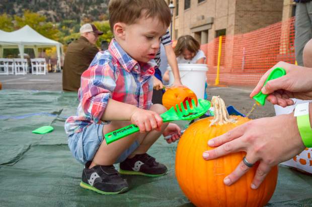 A pumpkin carving good time | PostIndependent.com