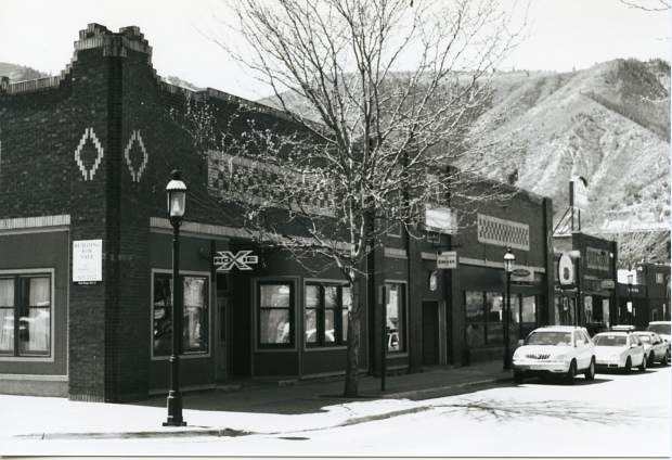 Western opera houses connected their communities to culture ...