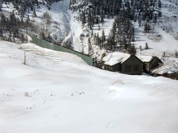 ‘Historic-sized’ avalanche hits Conundrum Valley southwest of Aspen ...
