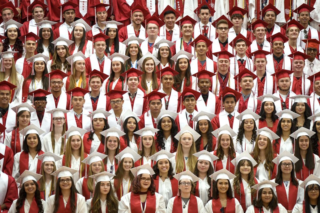 Glenwood Springs High School’s largest graduating class in school ...