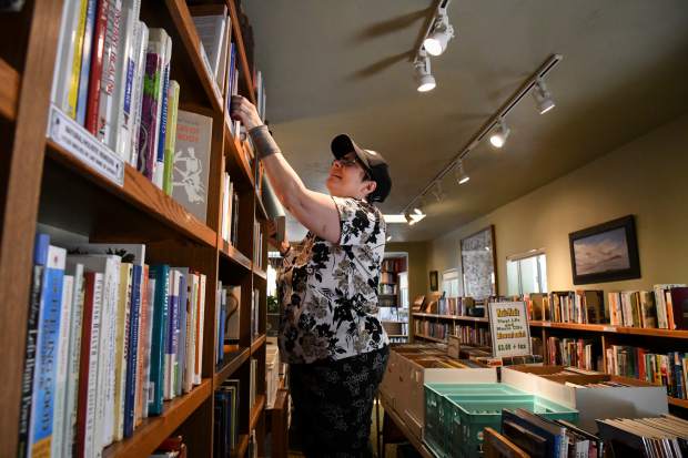 Glenwood’s Book Grove stands pat as other bookstores fade ...