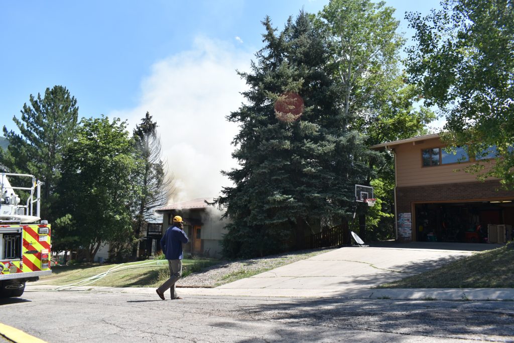 No one injured in Glenwood Springs house fire, cause unclear ...
