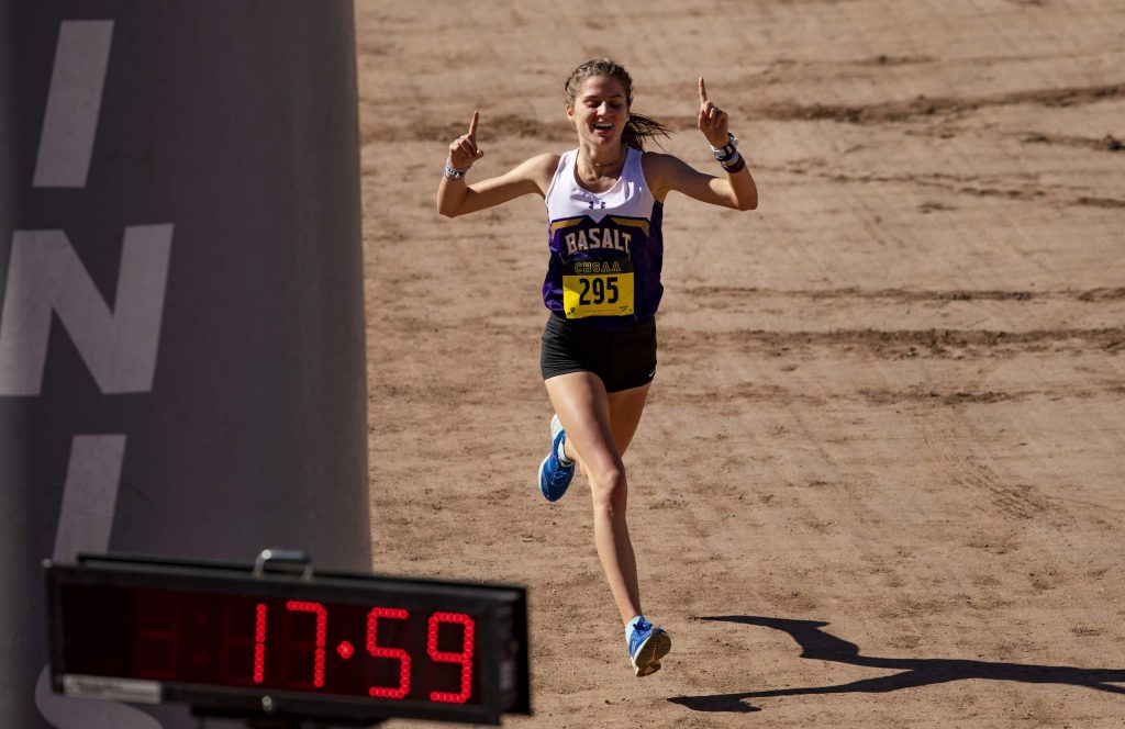 Basalt’s Sierra Bower breaks course record to win girls 3A cross ...