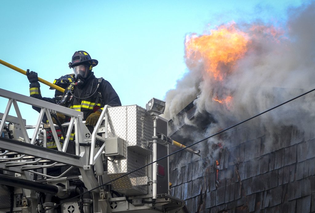 Rifle structure fire reignites, Railroad Avenue closes again ...
