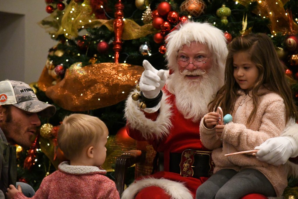 It’s officially Christmas season in Glenwood Springs | PostIndependent.com