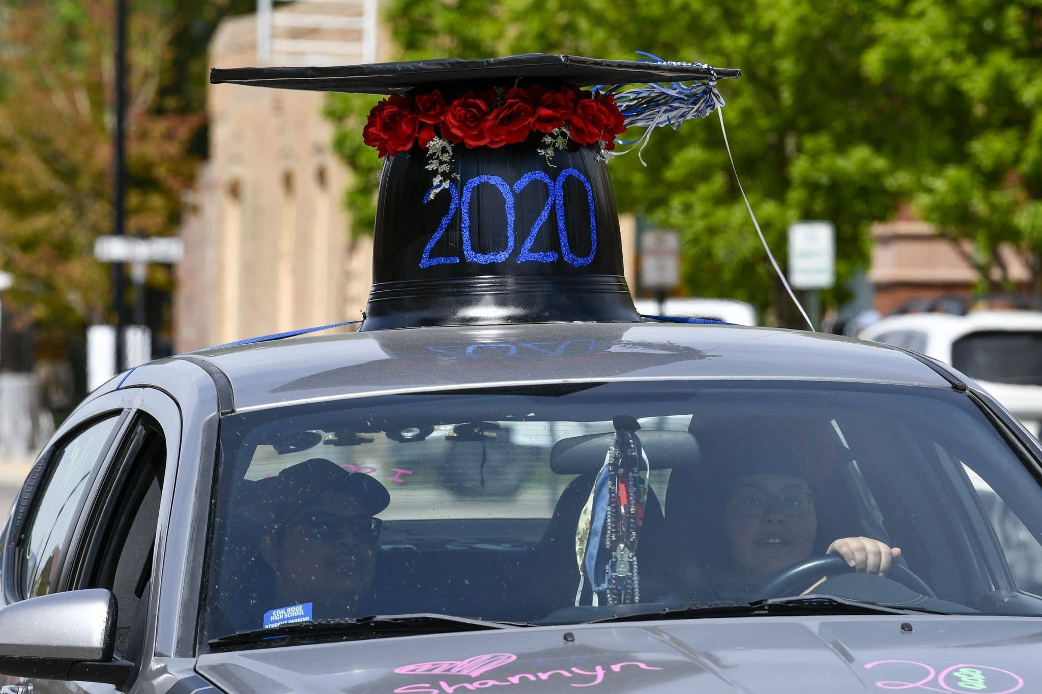 Photo Essay: Coal Ridge High School drive-thru commencement ...