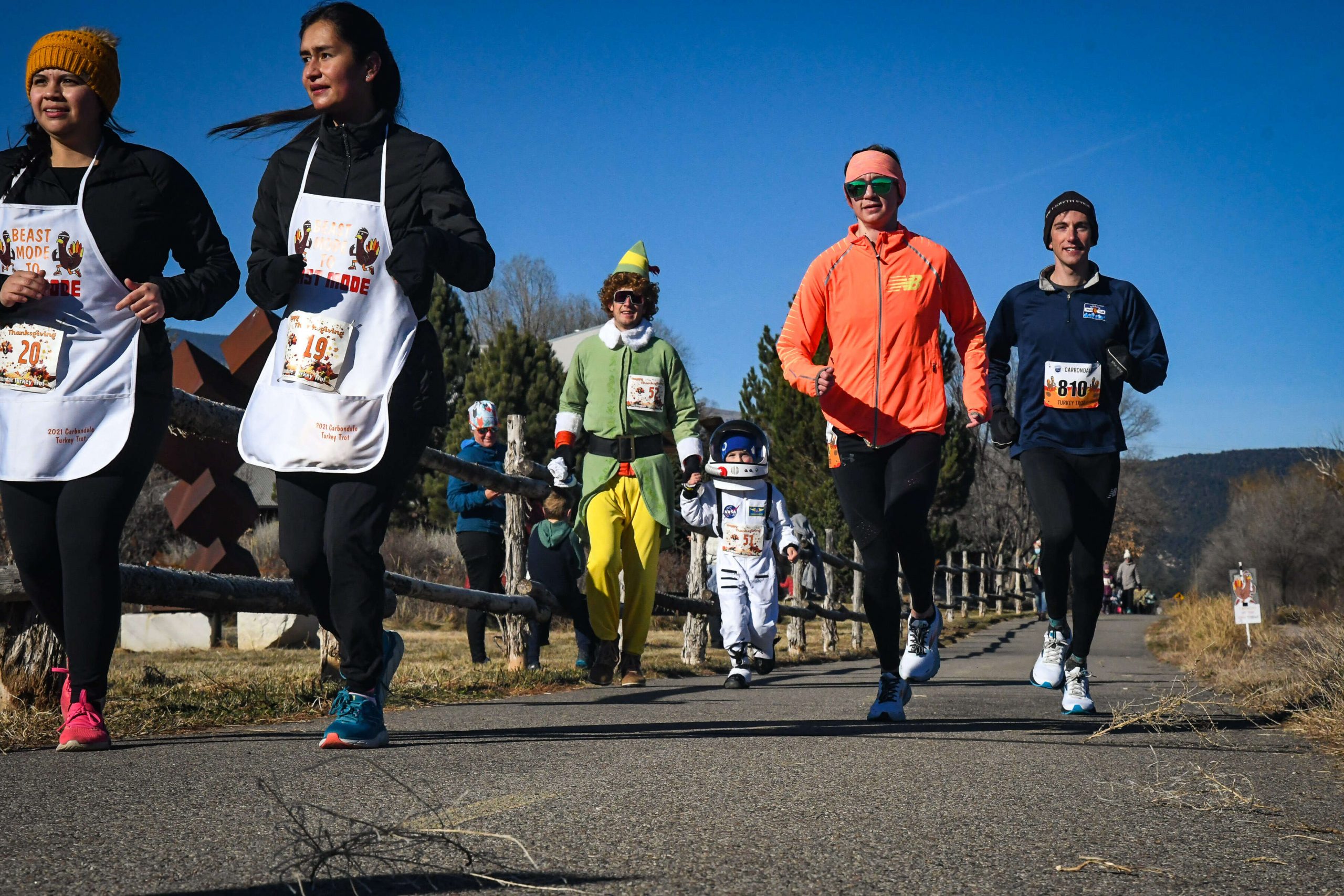 PHOTOS: Hundreds turn out for annual Carbondale Turkey Trot ...