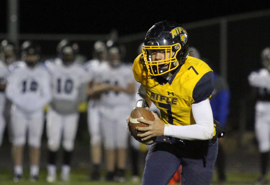 Caldwell scores 4 TDs as Rifle gets first league win | PostIndependent.com
