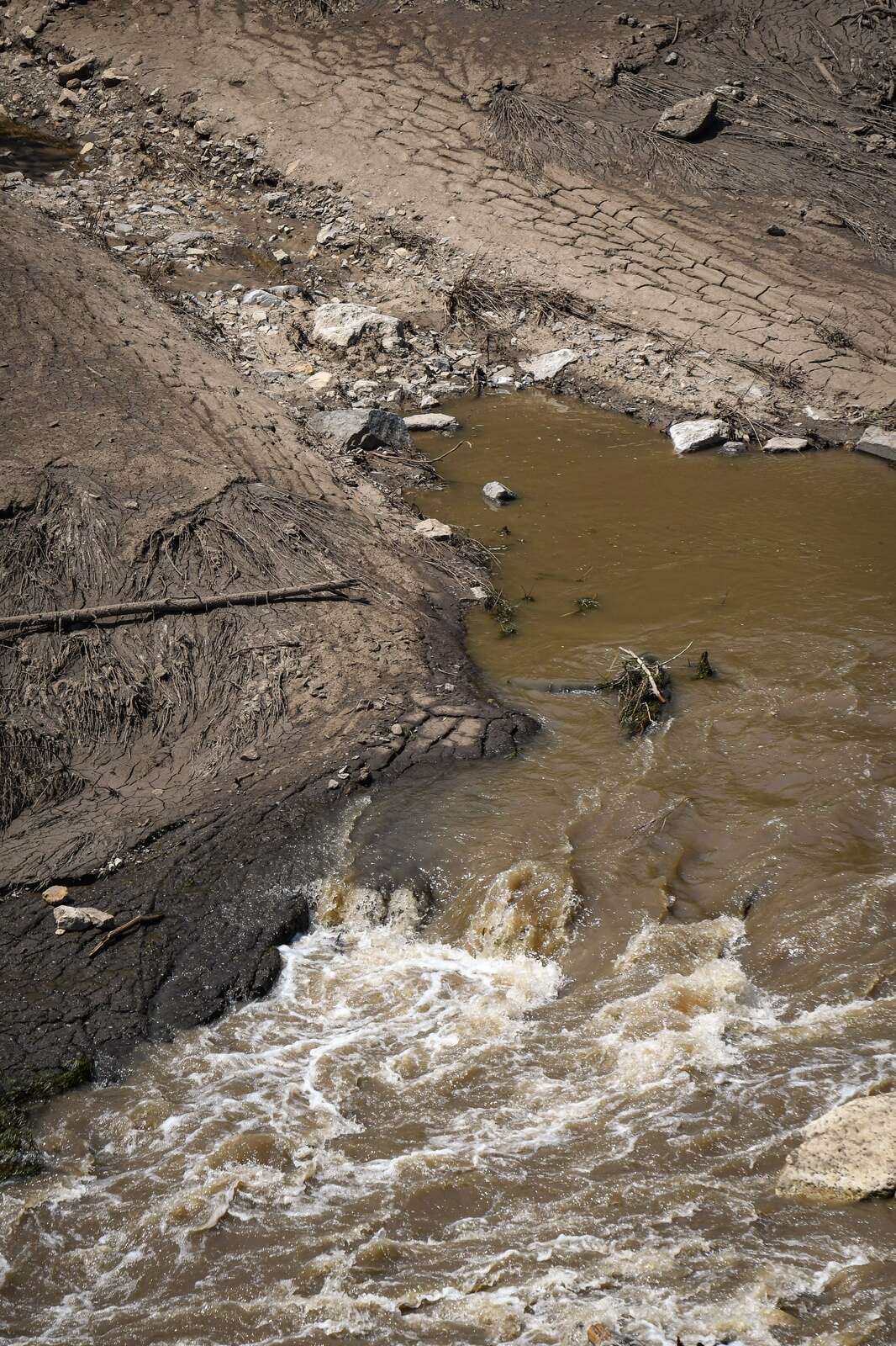 PHOTOS: Mud and debris slides on I-70 near Bair Ranch | PostIndependent.com