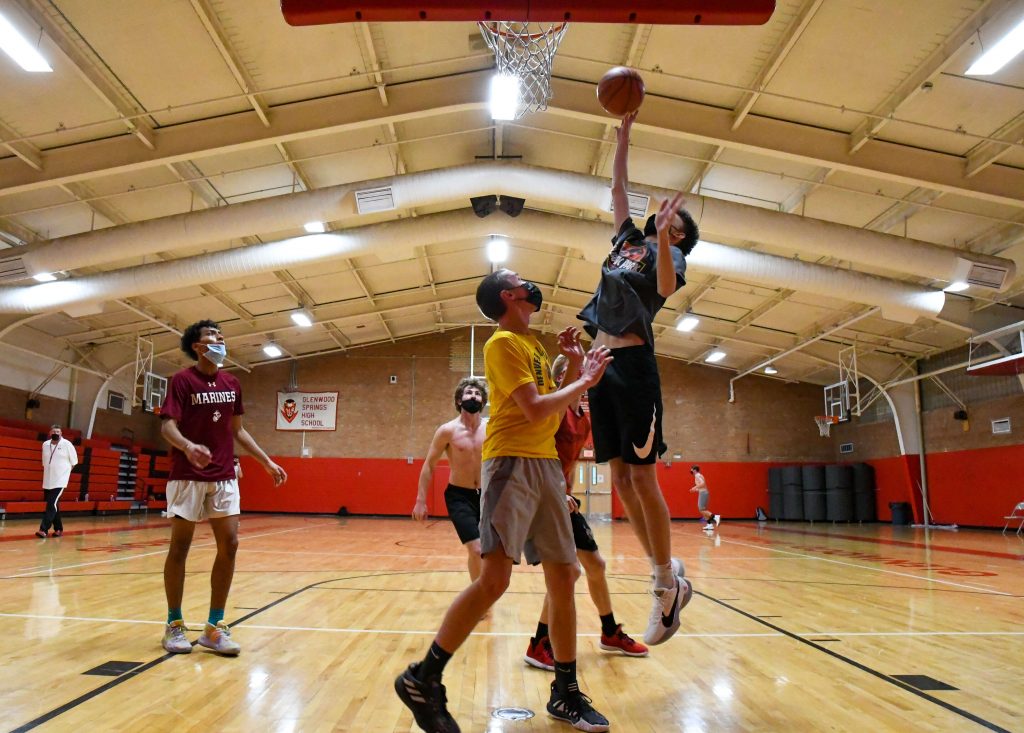 It’s go time: Area high school hoops teams ready to mask up, play ball ...