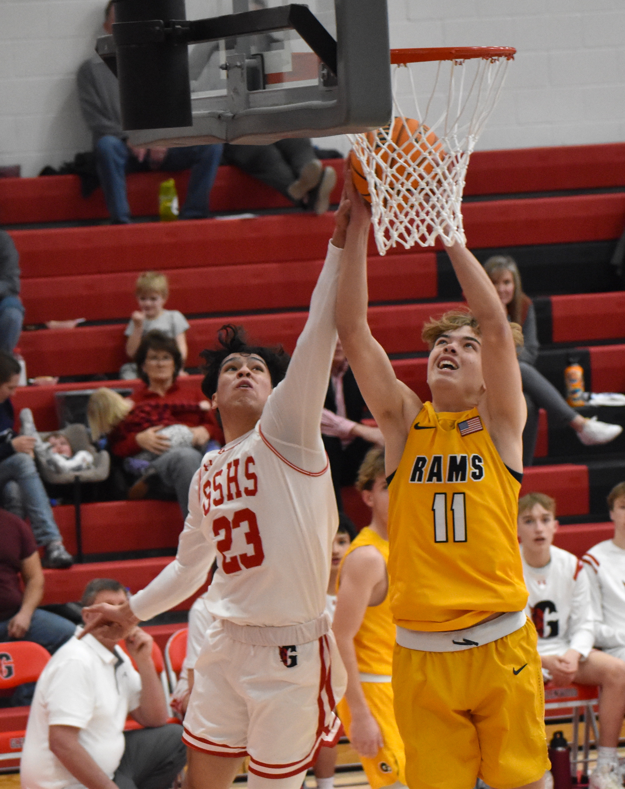 Scrappy Glenwood boys handle Green Mountain, 59-45, to advance to Sweet ...