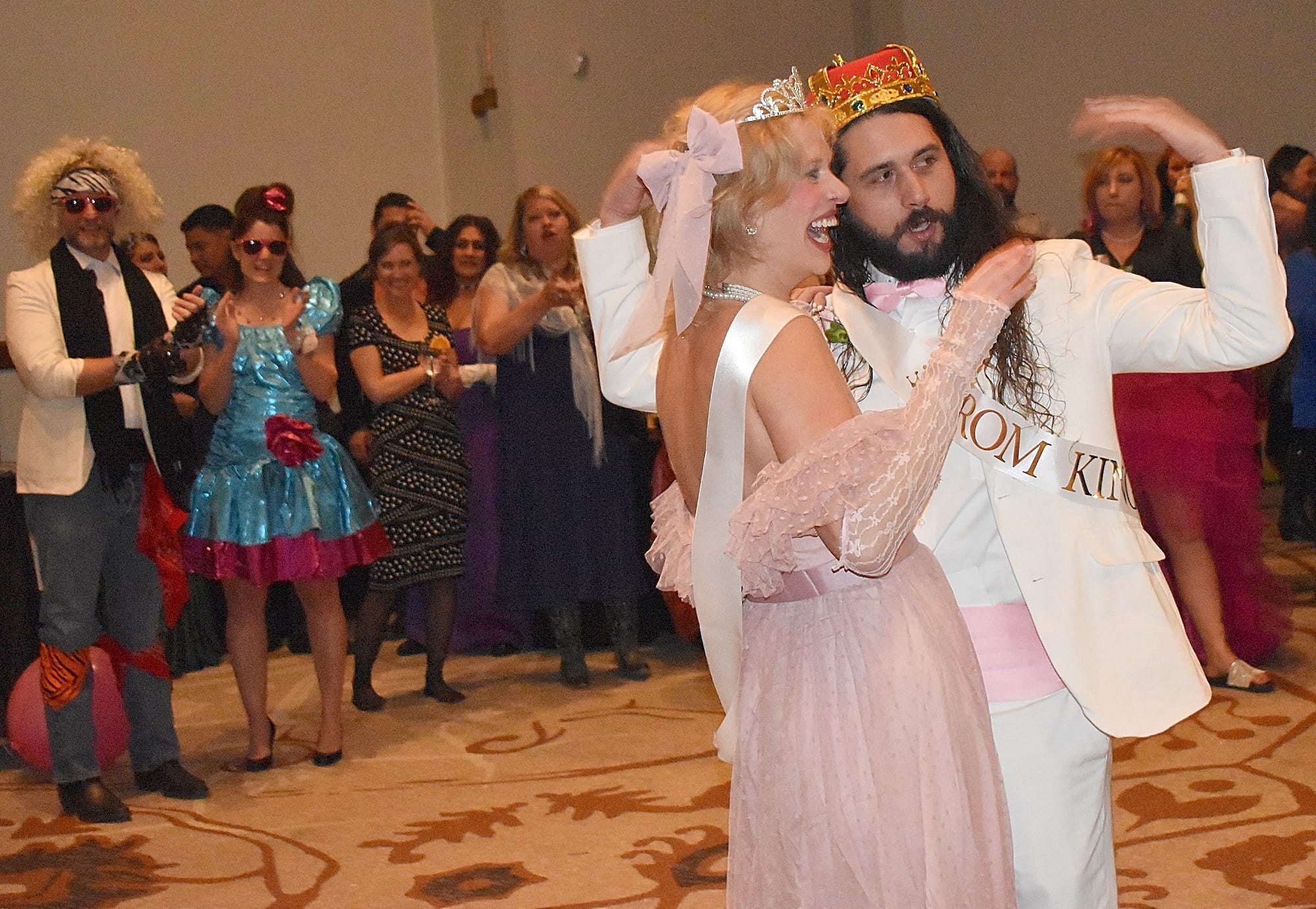 PHOTOS: Glenwood Springs Chamber Gala celebrates 1980s nostalgia with ...