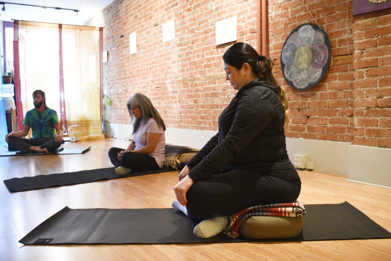 New support group in Rifle offers safe place to talk for Spanish ...
