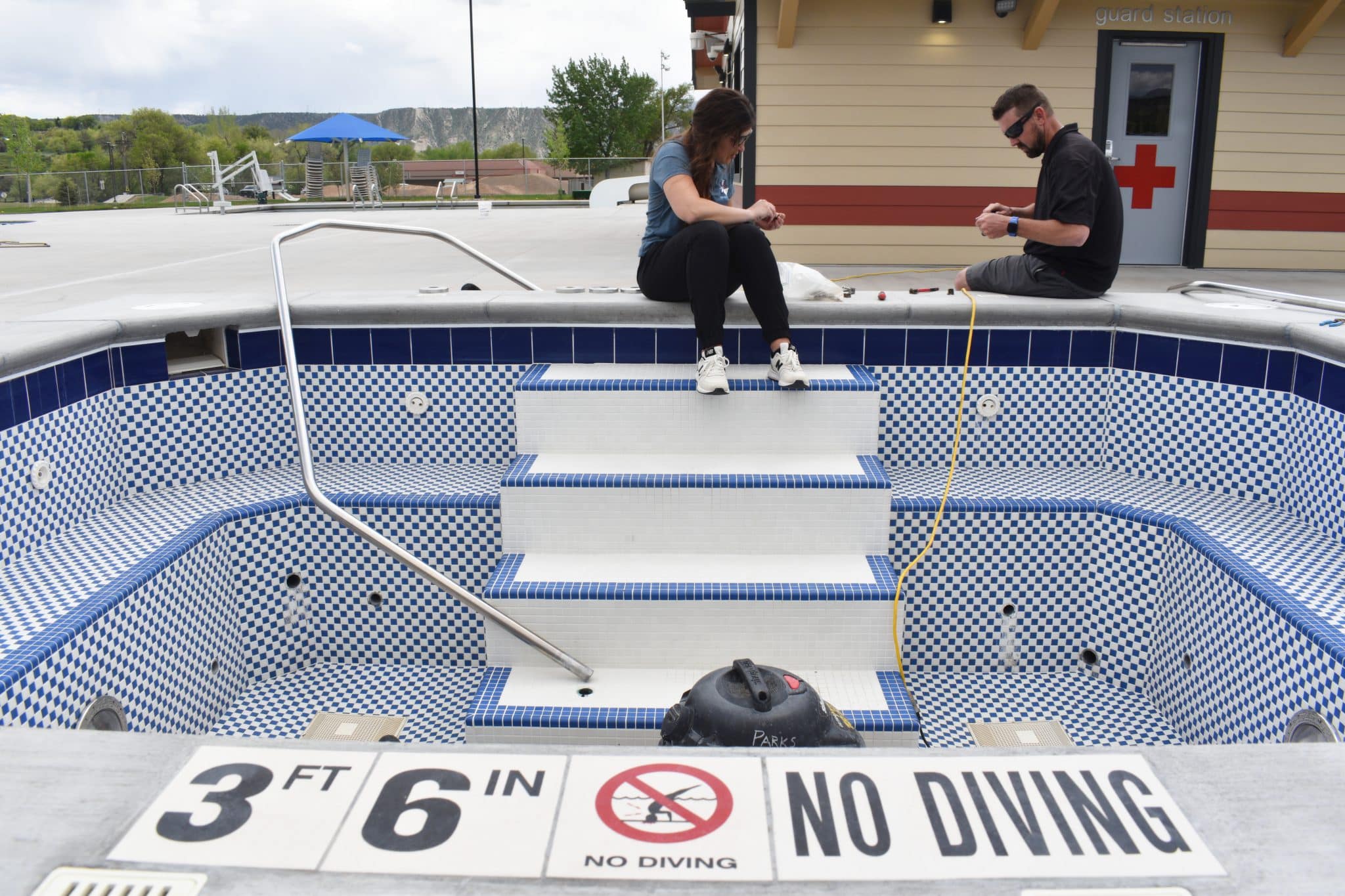 Workers prepare Rifle Metro Pool for Memorial Day Weekend opener ...