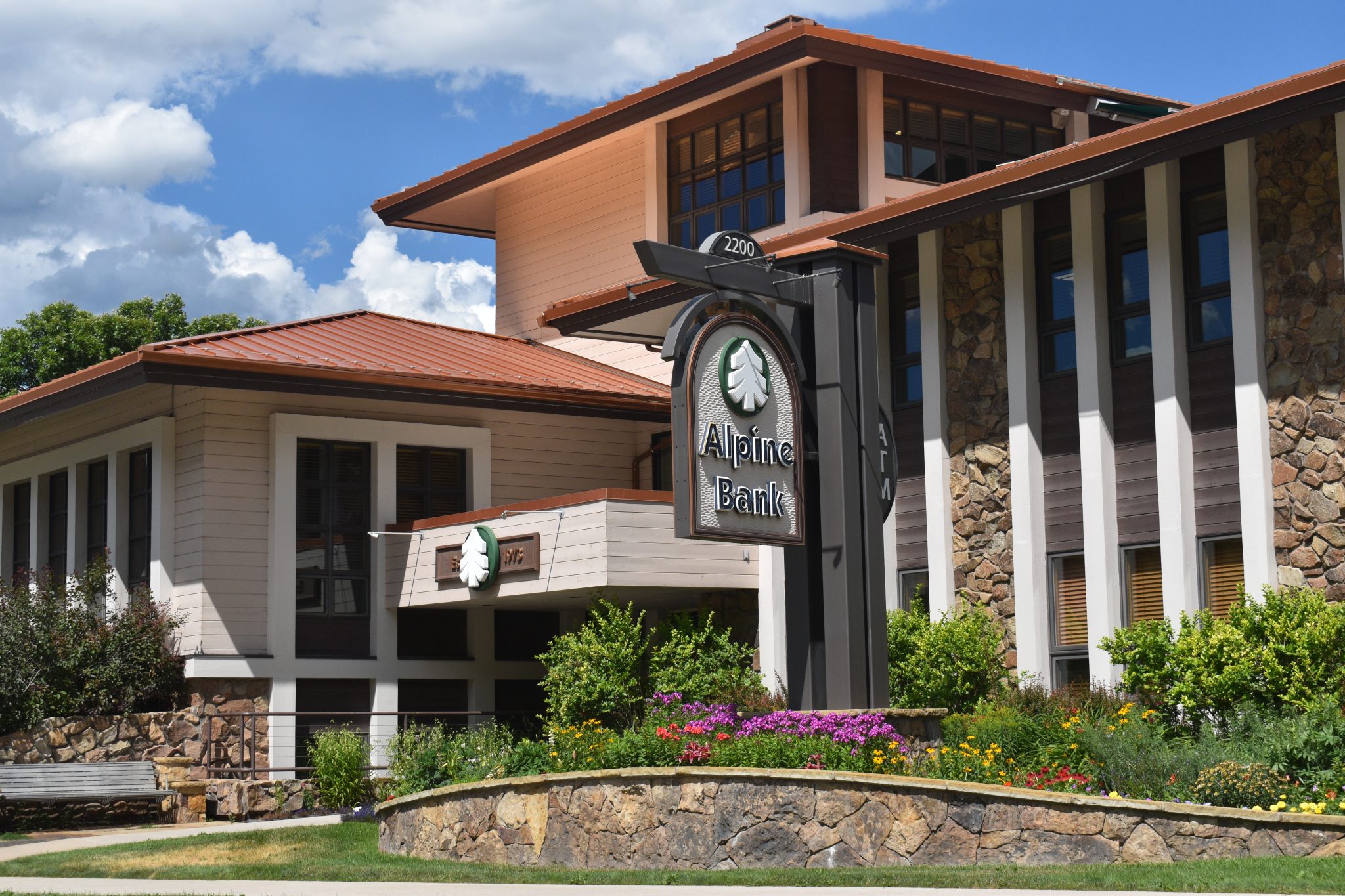Alpine Bank chief financial officer retiring after 36 years ...
