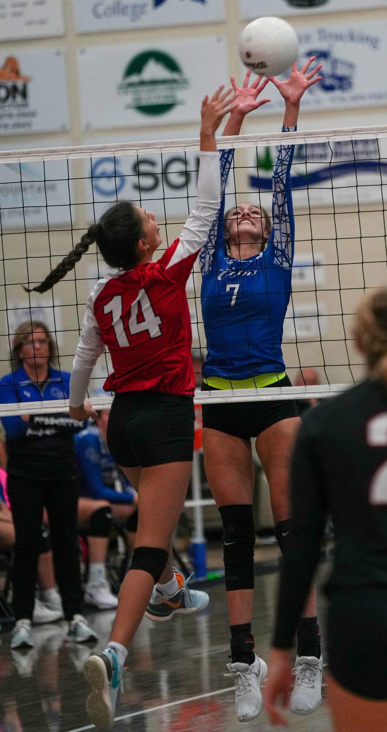 PHOTOS: Coal Ridge volleyball takes on Montrose | PostIndependent.com