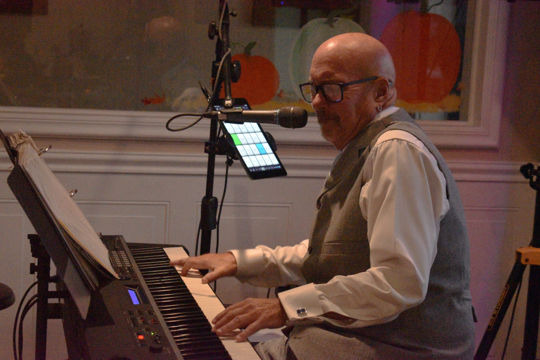 Sounds of soul: Pianist Vid Weatherwax jazzes up Hugo’s in Glenwood ...
