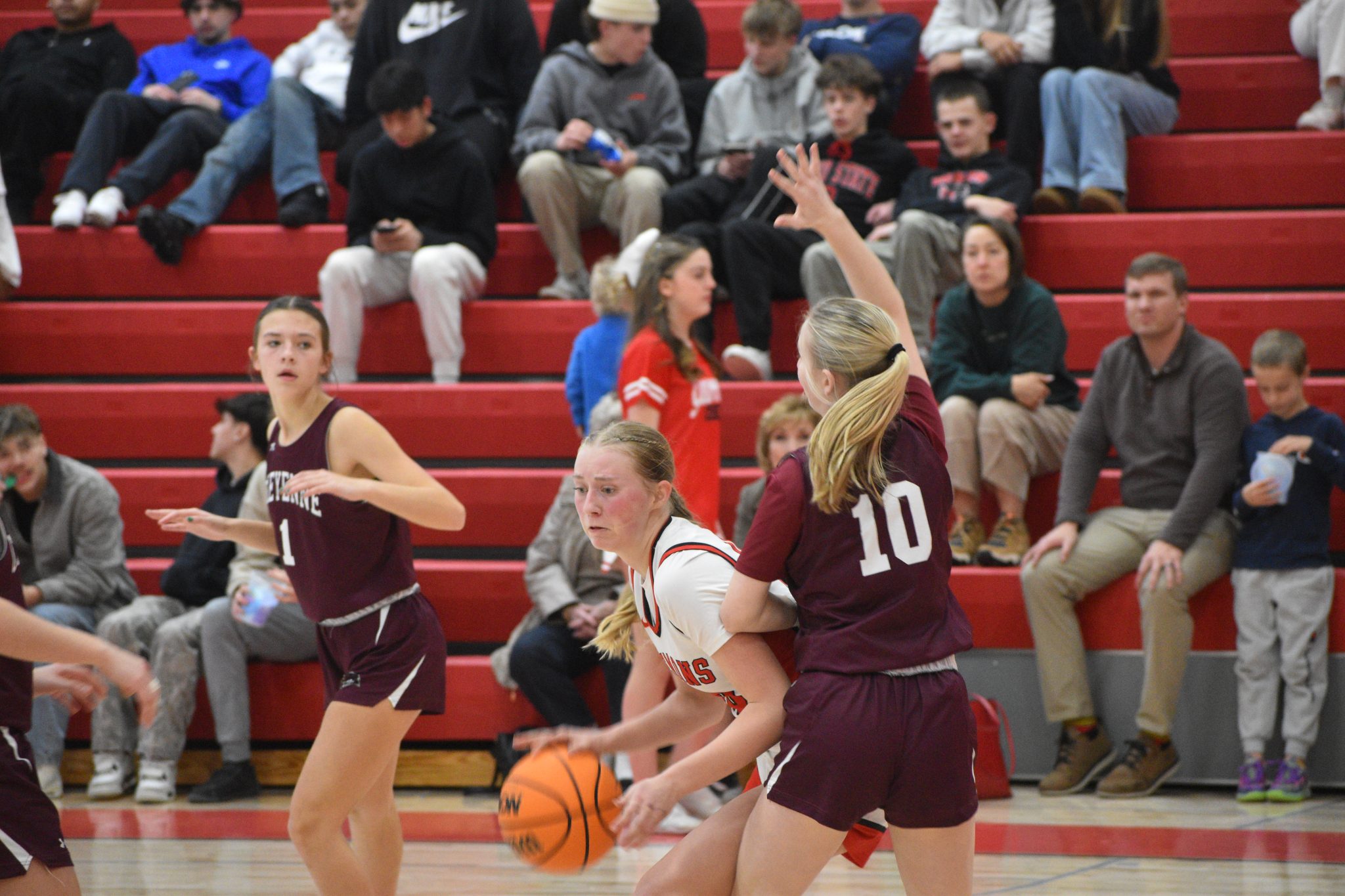 Glenwood Springs lands multiple all-conference basketball selections ...