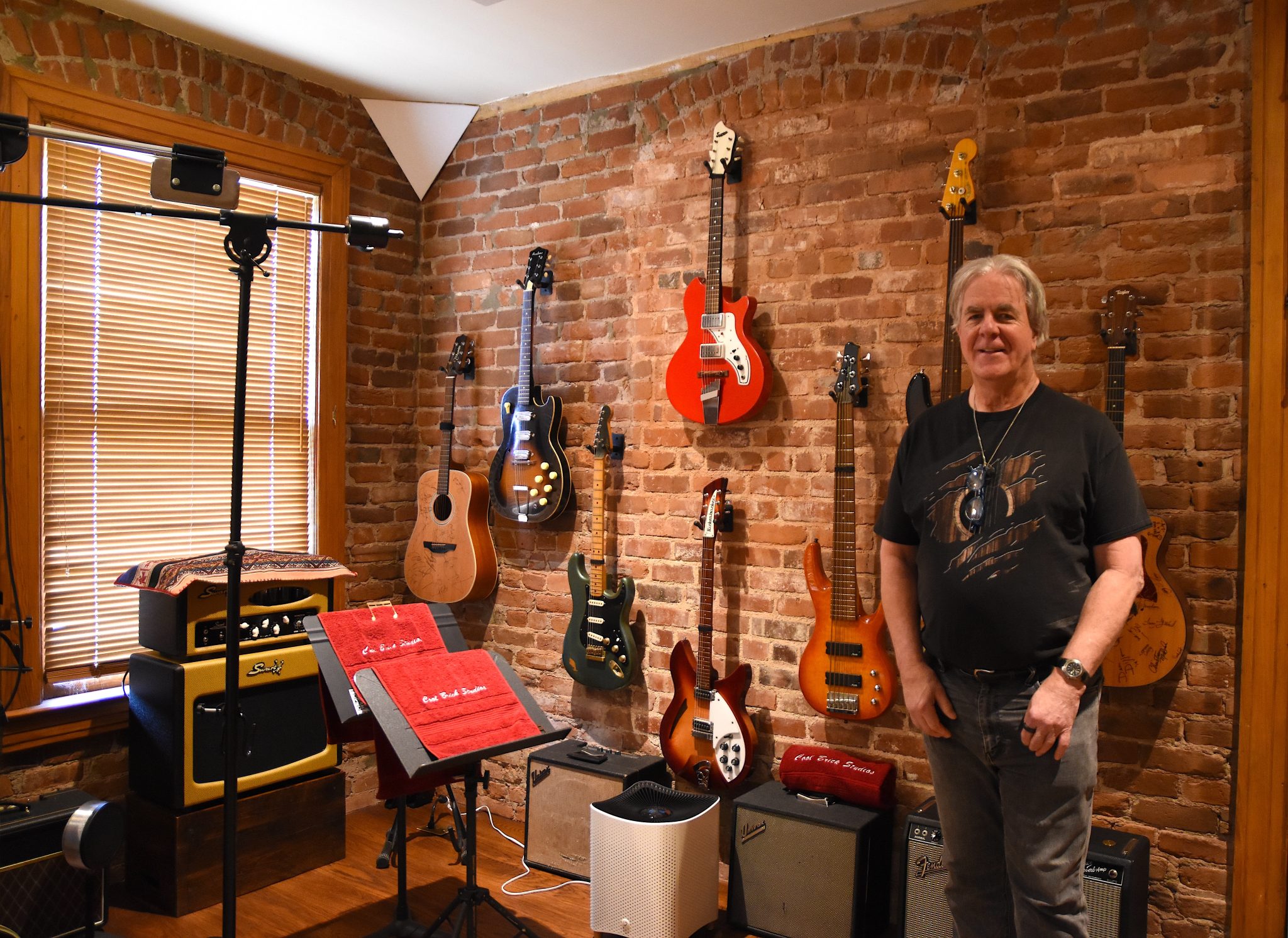 Everybody brings something sacred: Carbondale recording studio captures ...