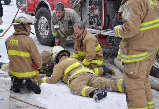 Aspen firefighters rescue men in pipe | VailDaily.com
