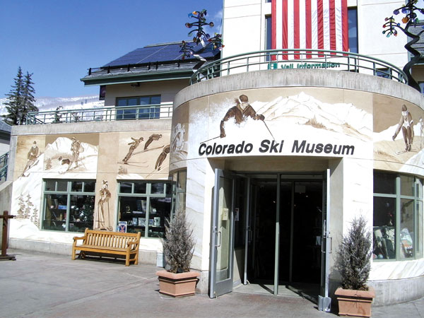 Vail ski instructors paint history | VailDaily.com