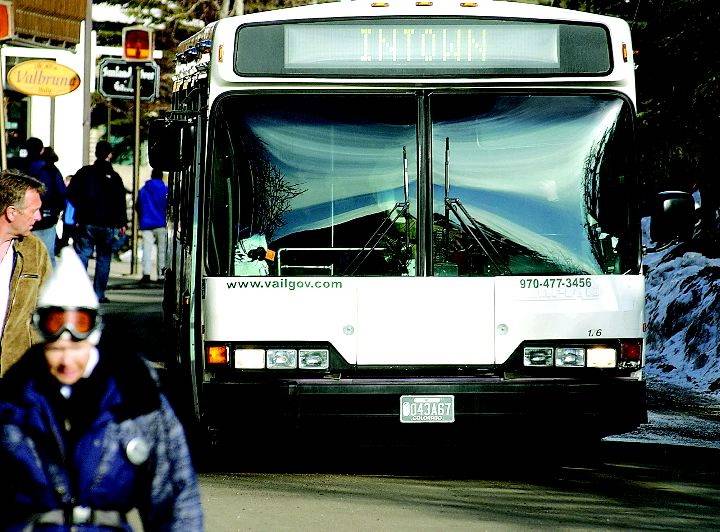 Vail to order hybrid bus, but not just yet | VailDaily.com