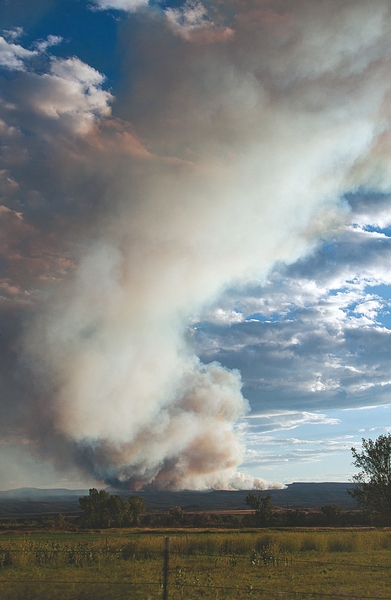 Firefighters take the upper hand in De Beque blaze | VailDaily.com