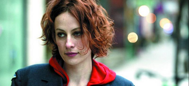 Folk singer/songwriter Sarah Harmer to open for Bruce Cockburn ...