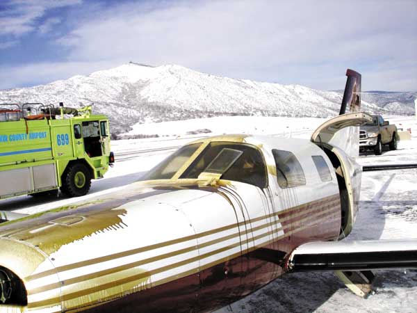 Plane makes emergency landing in Aspen | VailDaily.com