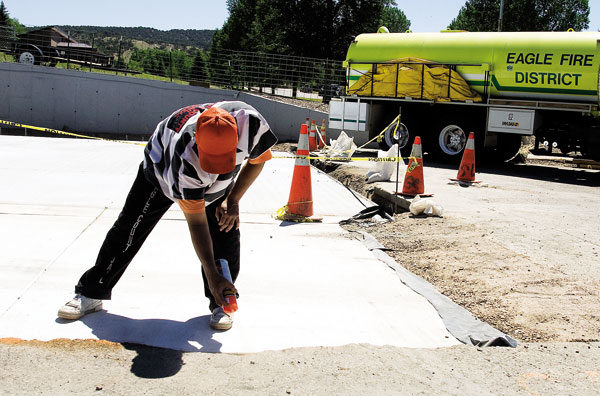 Inmates may work outside Eagle jail | VailDaily.com