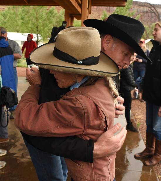 Ranchers tell Interior Secretary Zinke Bears Ears monument unnecessary ...