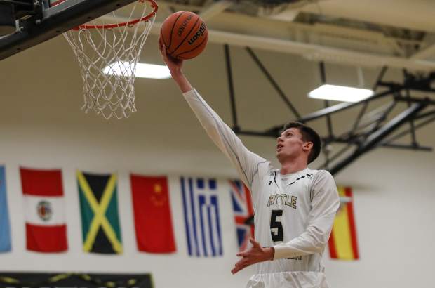 Steamboat Springs Sailors stifle Battle Mountain Huskies, 44-27 ...