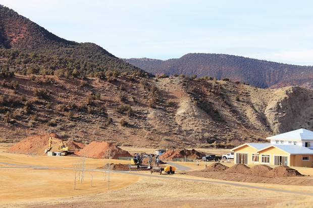 Gypsum Creek Golf Course, Villas at Cotton Ranch team up for layout ...