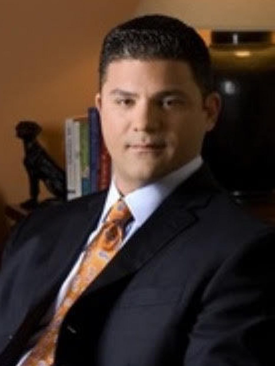 Beaver Creek homeowner aids unpaid TSA workers at Eagle County airport ...