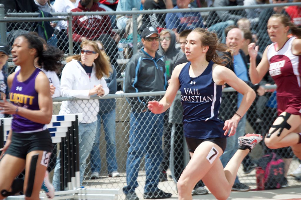 Vail Christian’s Kinsella golden in 200 | VailDaily.com