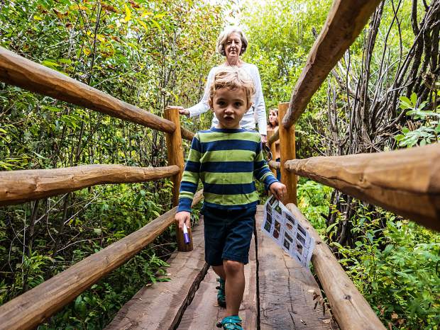Get your preschoolers outside this summer with Walking Mountains ...