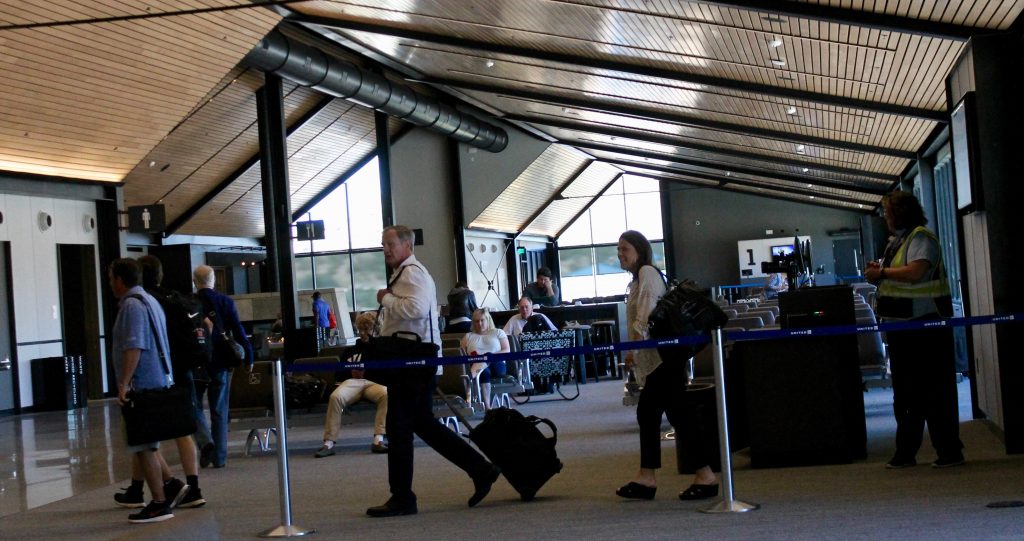 New terminal at Eagle County Regional Airport drawing wows from ...