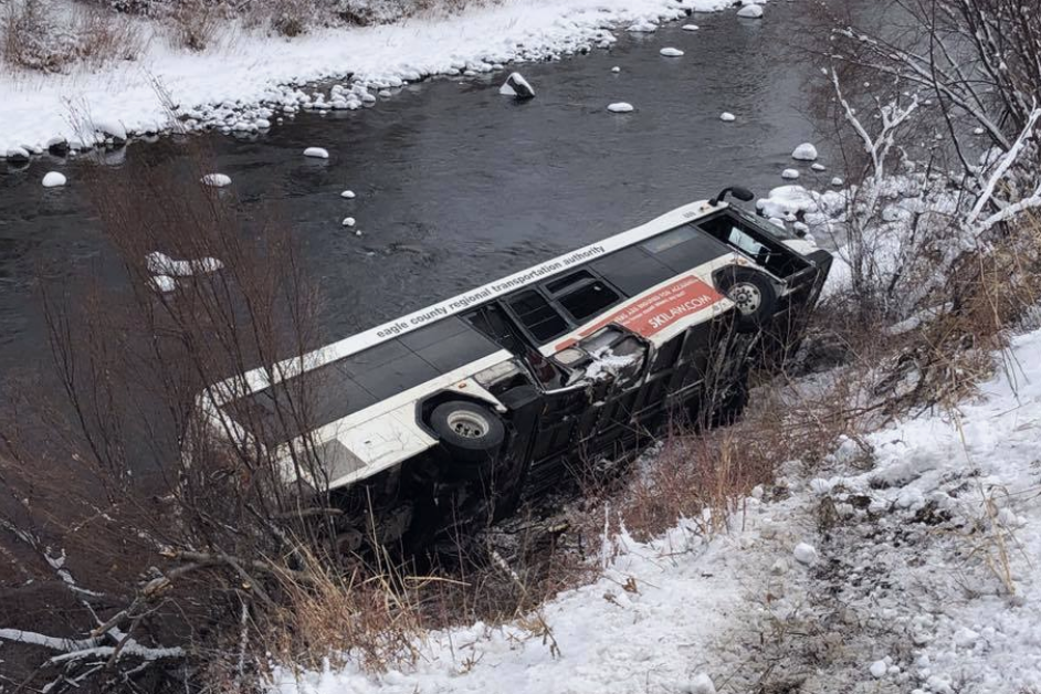 ECO bus falls into river during Highway 6 accident | VailDaily.com