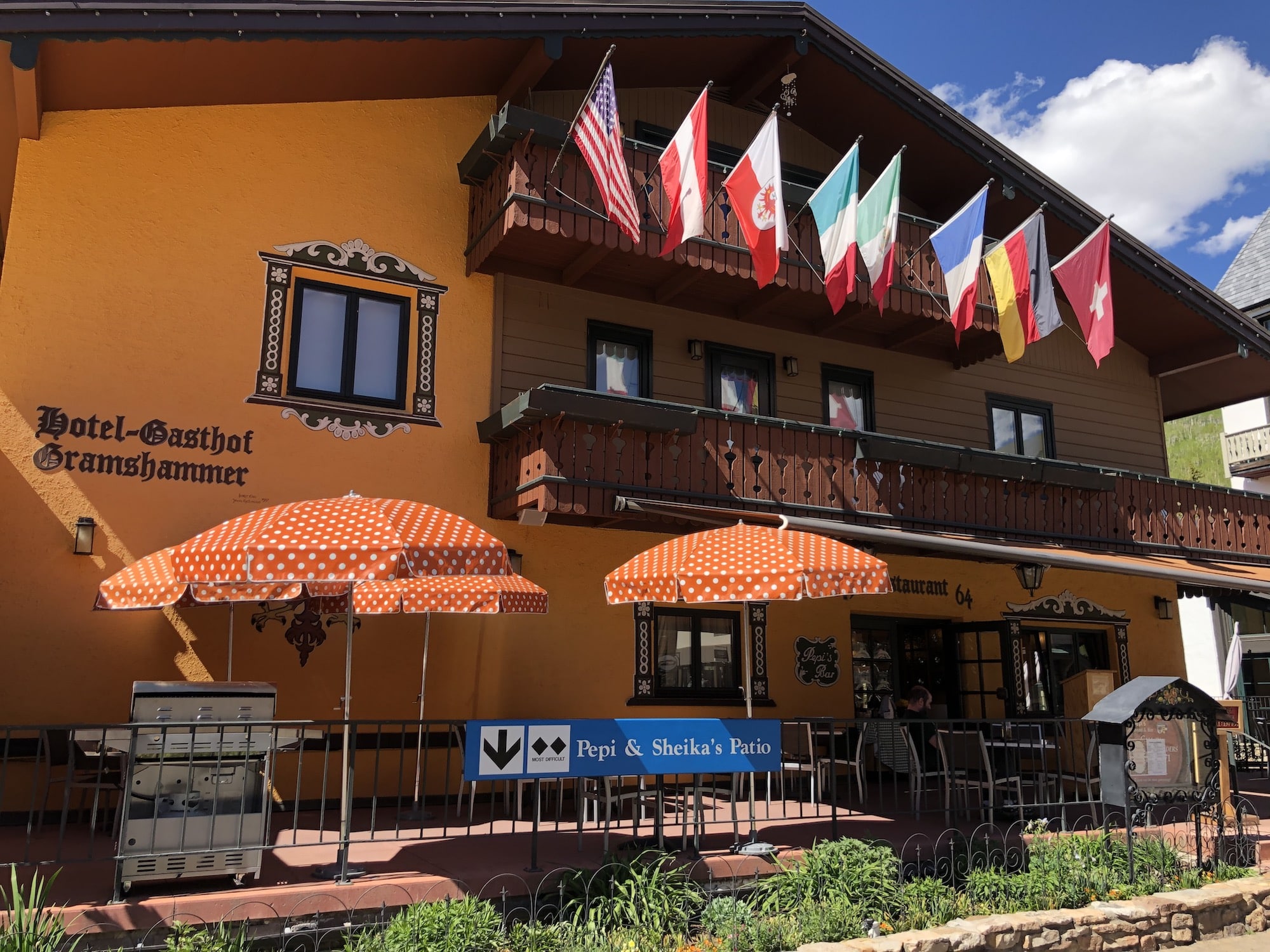 15 restaurants with great patios and outdoor dining options in the Vail ...