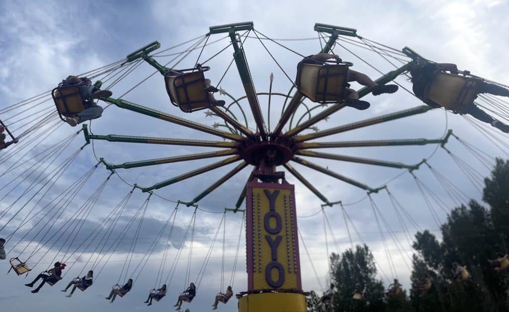 Thursday’s Vail Daily cover photo: Swinging by | VailDaily.com