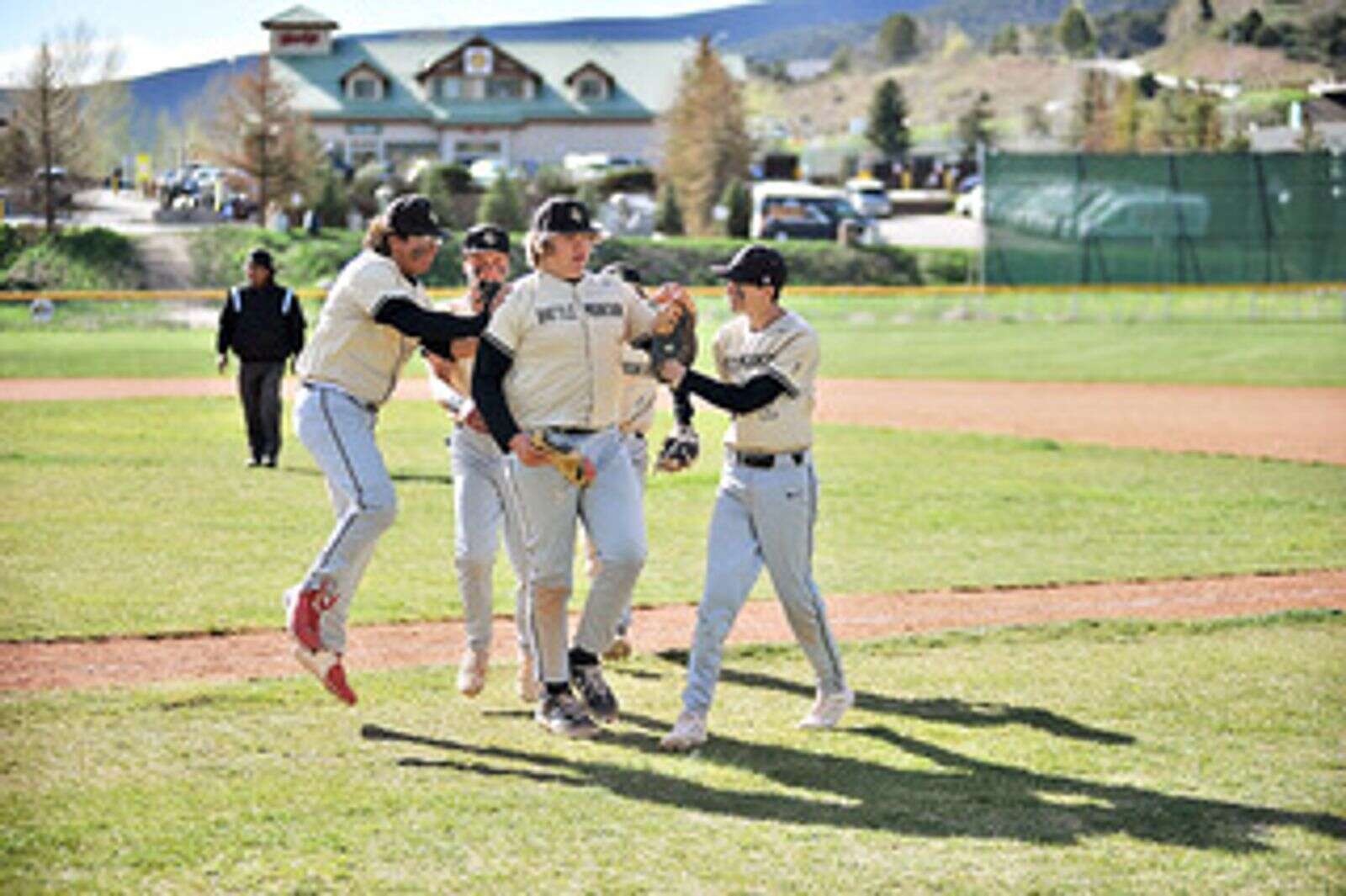Prep notebook: Huskies baseball gets first win of the season ...